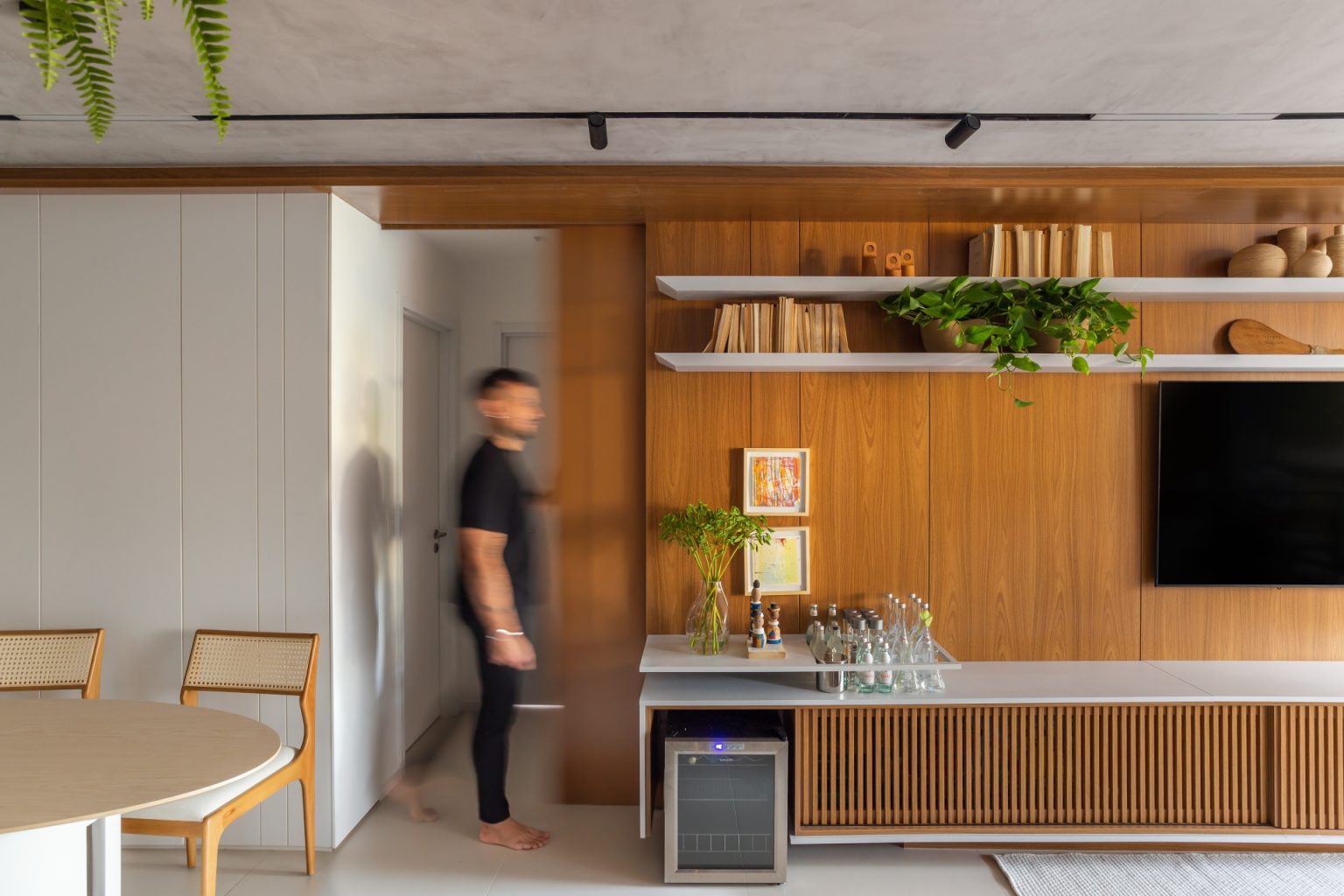 7 Inspirações de Portas de Correr para deixar sua casa linda