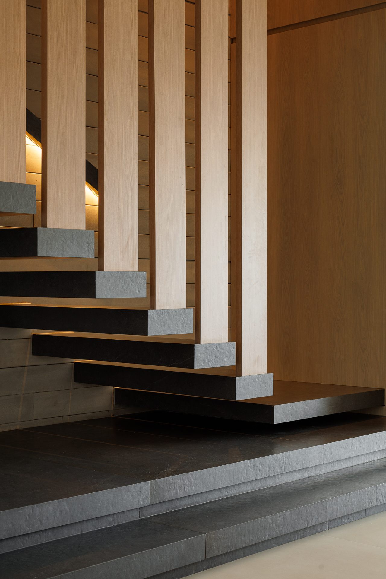 Escadas de porcelanato: inove no seu projeto | Archtrends